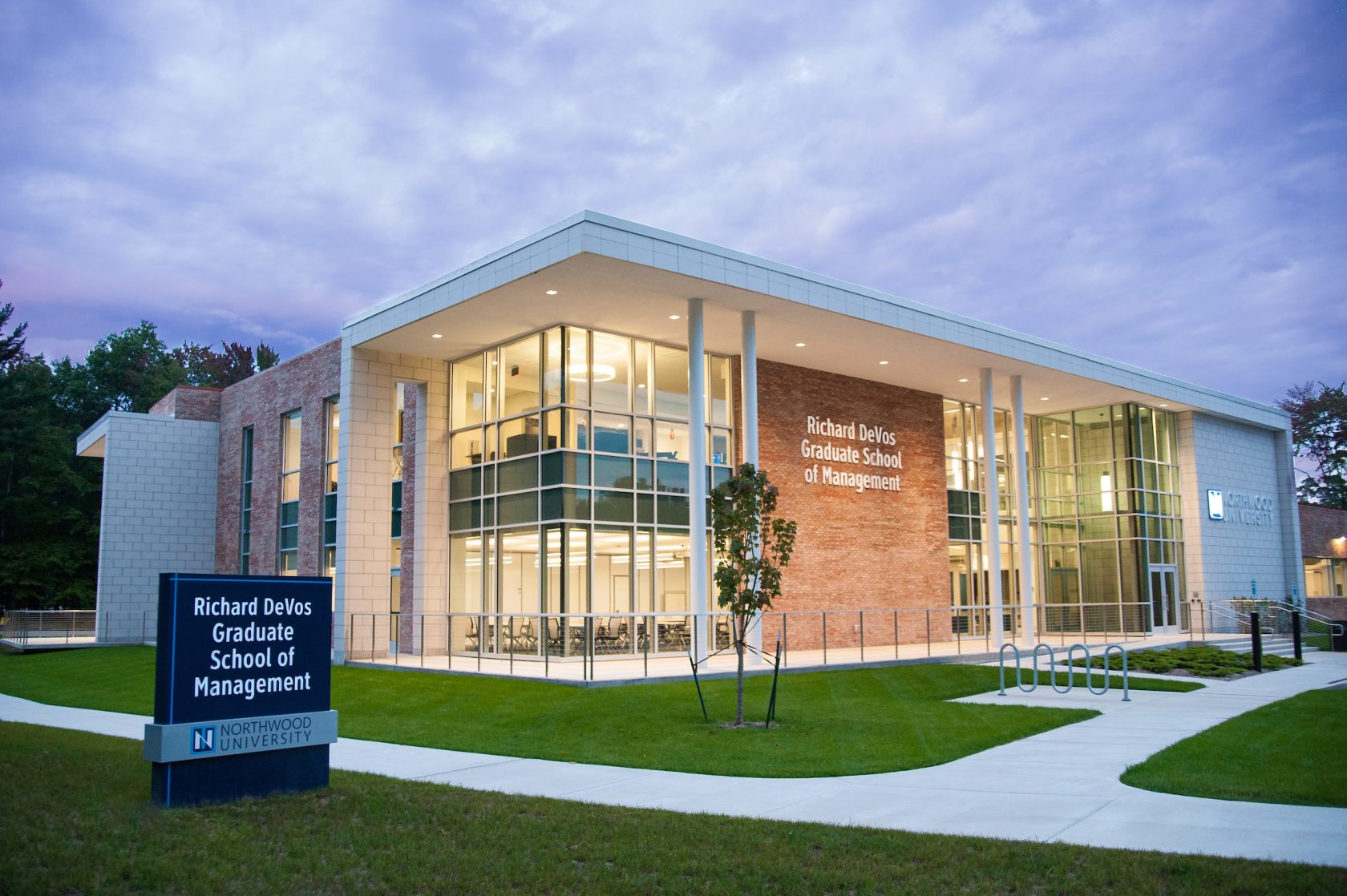 Admissions - DeVos Graduate School